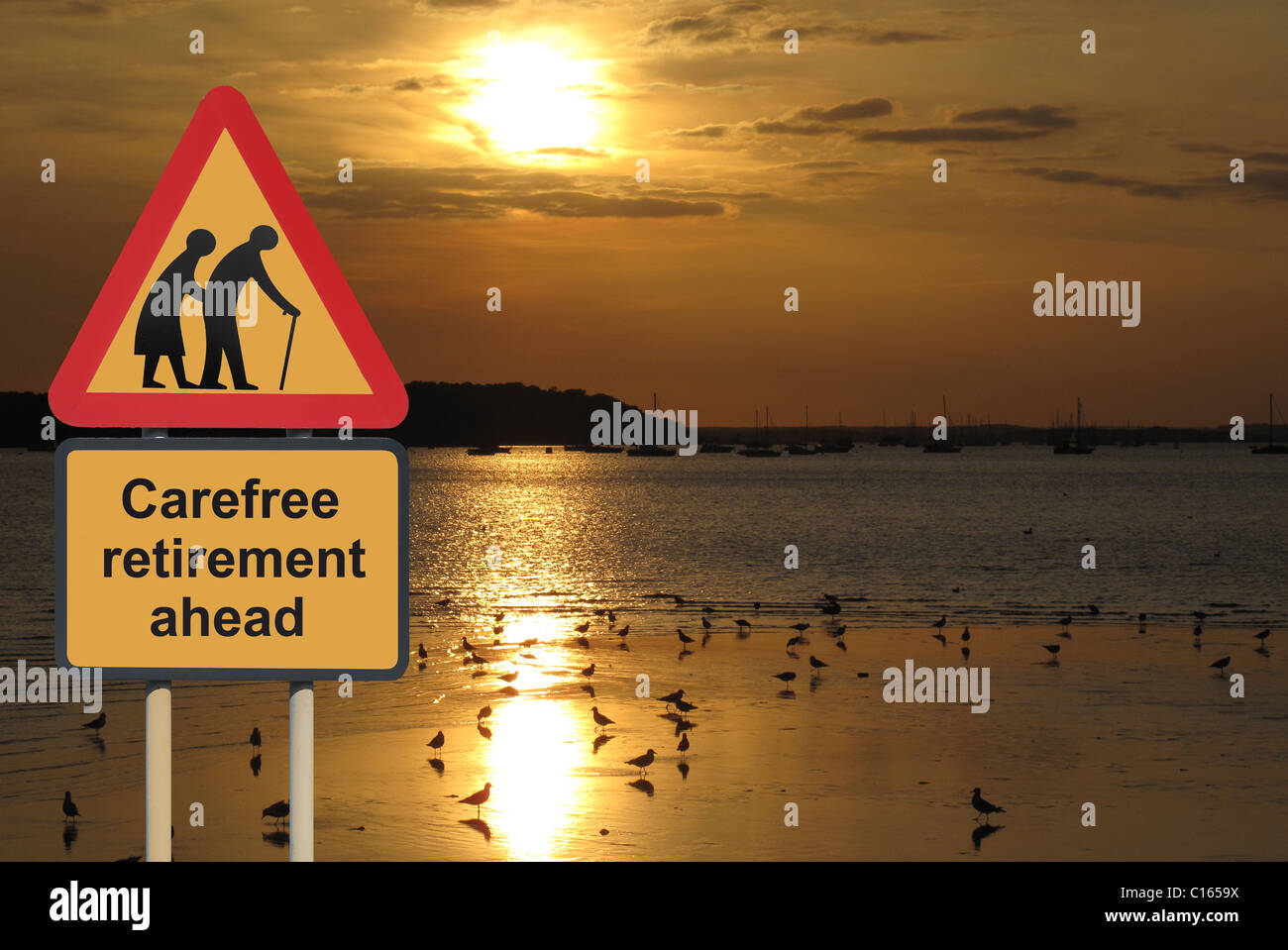 Retirement road sign sunset hi-res stock photography and images - Alamy