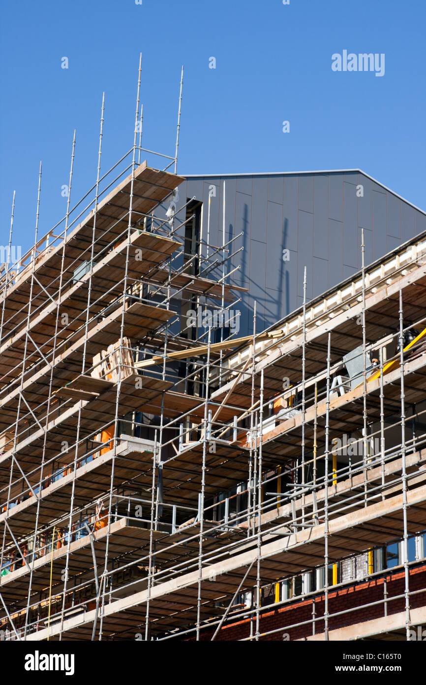Construction site large building hi-res stock photography and images ...