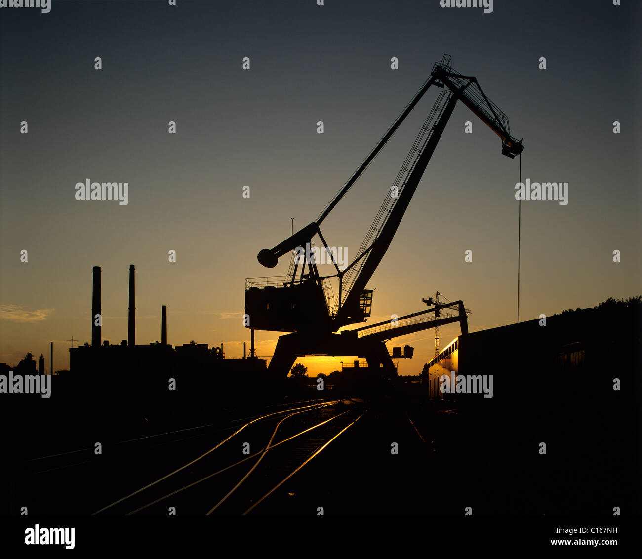 Back lit bulk handling installation, heavy-duty crane and track ...