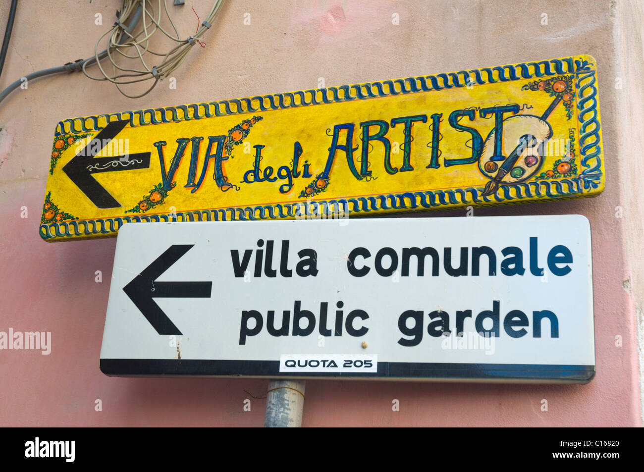 Italy sicily street sign hi-res stock photography and images - Alamy