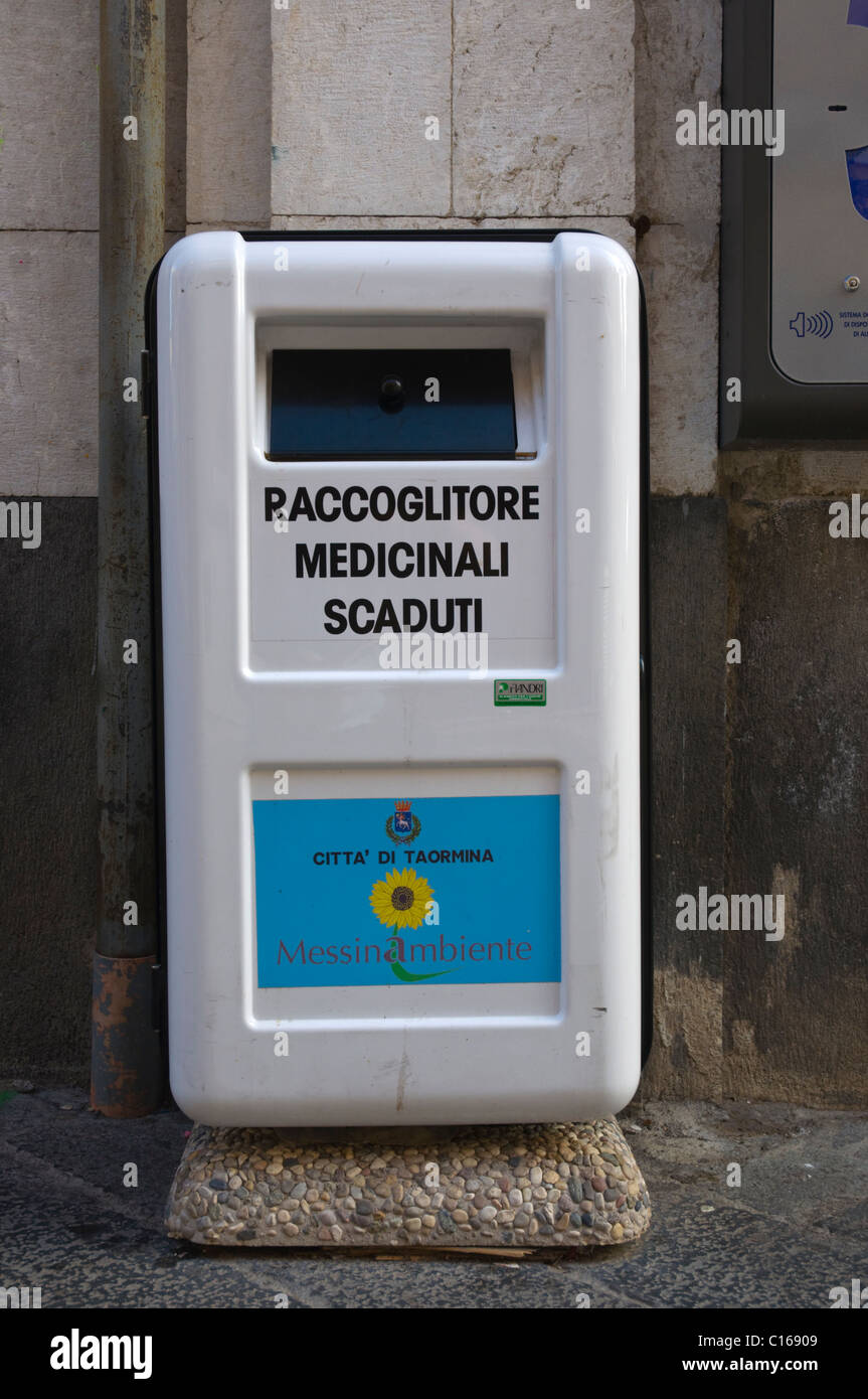 Pharmacy Drop Box High Resolution Stock Photography and Images - Alamy