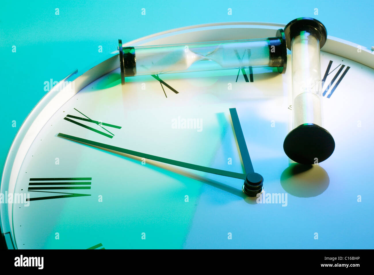 Three Clock Faces Stock Photos & Three Clock Faces Stock Images - Alamy