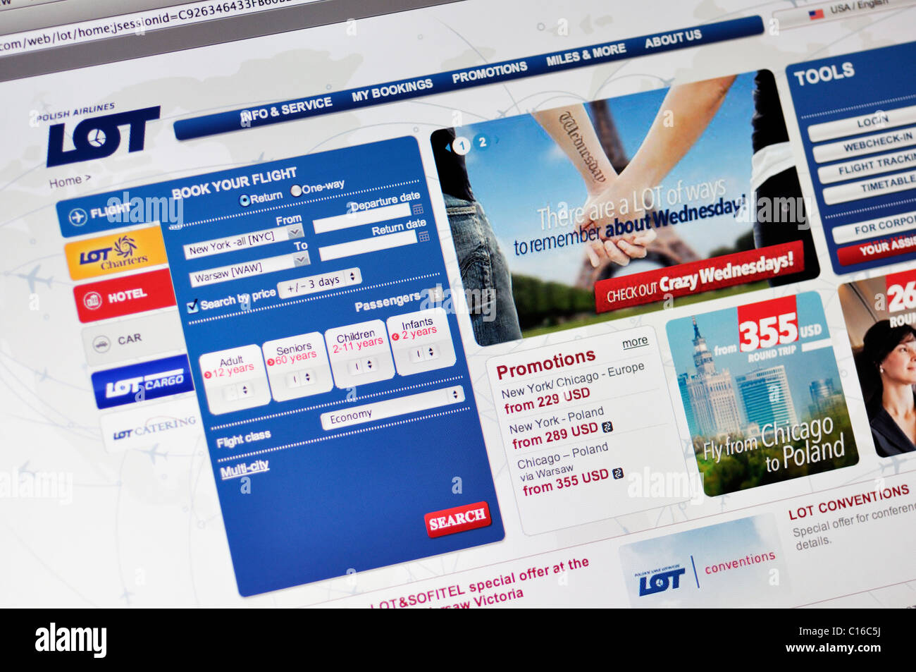 Lot polish airlines hi-res stock photography and images - Alamy