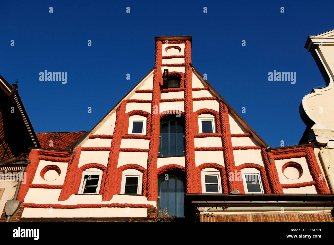 Gothic gable house hi-res stock photography and images - Alamy