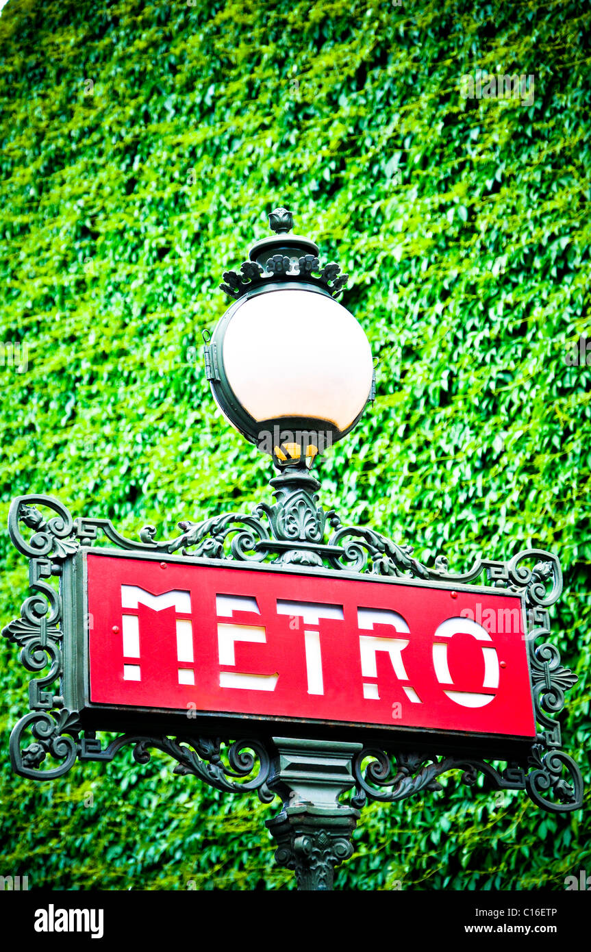 Metro ( subway ) sign and lantern, Paris, France Stock Photo - Alamy
