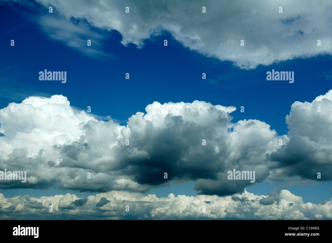 Towering Cumulus Clouds (Cumulus congestus) above Schwerin, Mecklenburg ...