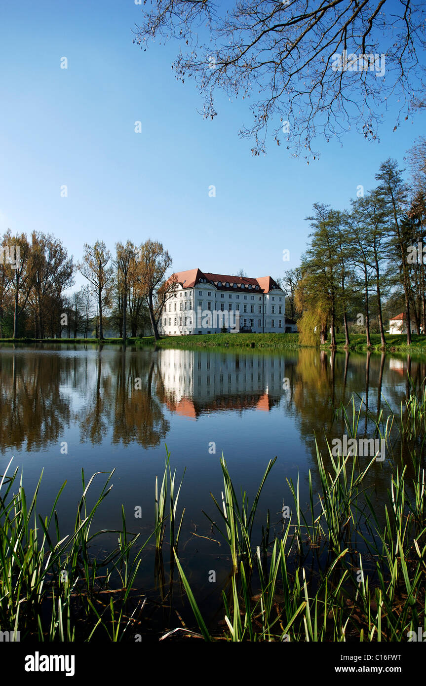 Schloss wedendorf hi-res stock photography and images - Alamy