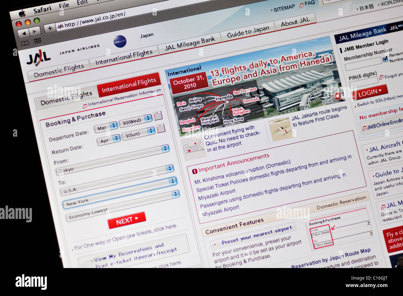 Japan Airlines website Stock Photo - Alamy