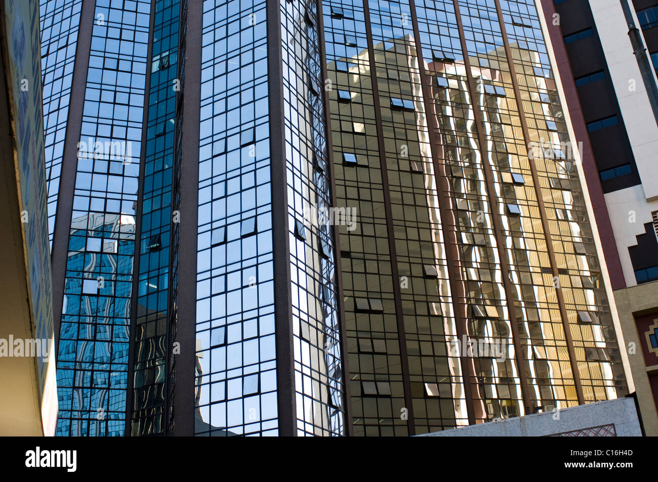 Kenya nairobi skyscrapers buildings hi-res stock photography and images ...