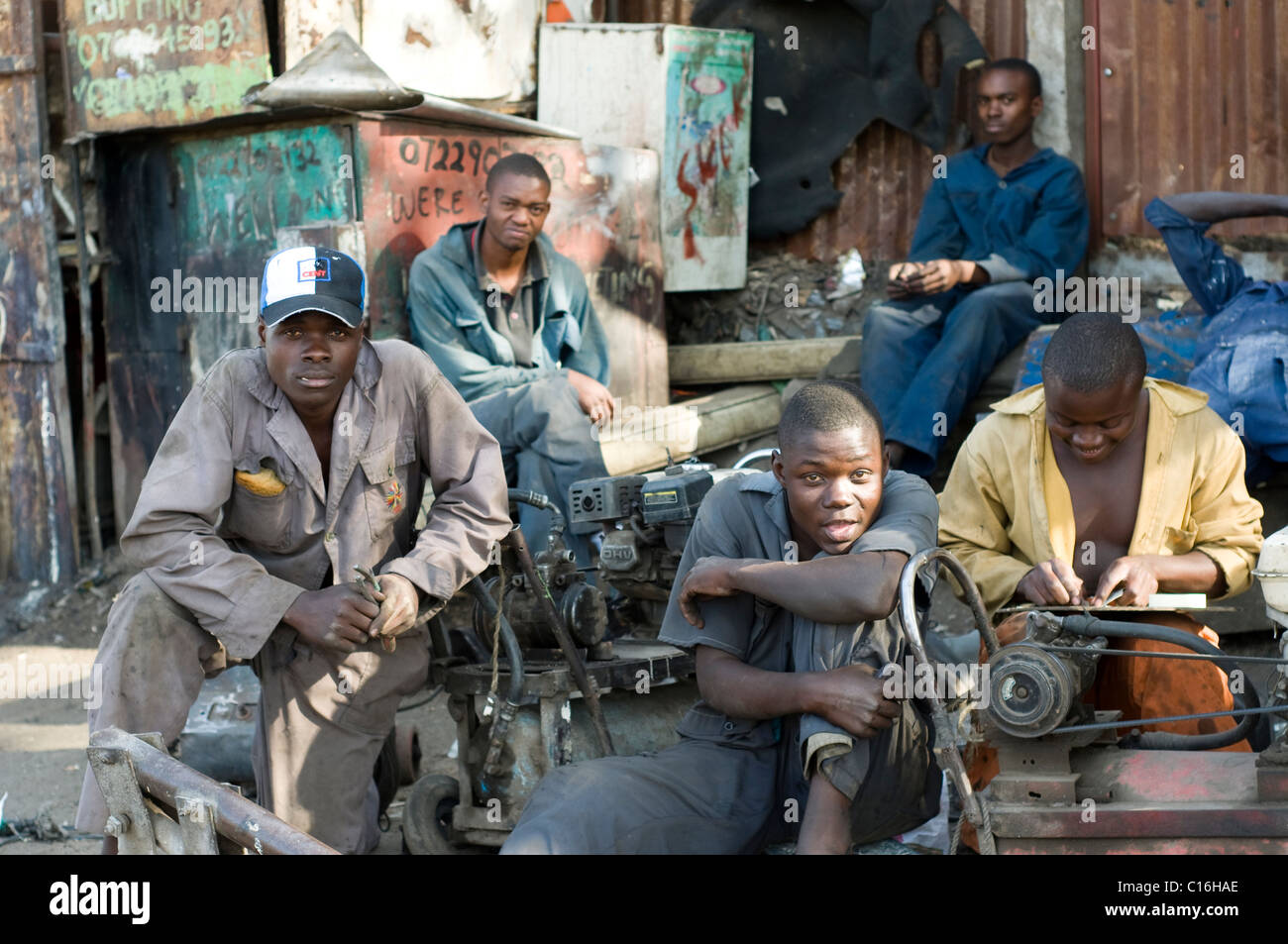 Slum scene near Nairobi River nairobi kenya Stock Photo - Alamy