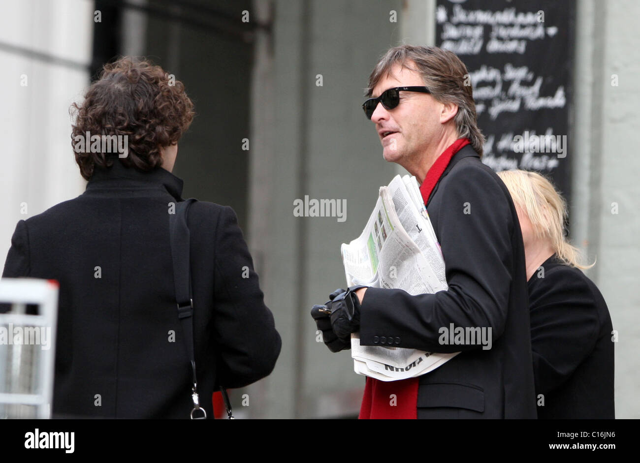 Judy Finnigan and Richard Madeley stop and chat to Lee mead whilst out ...