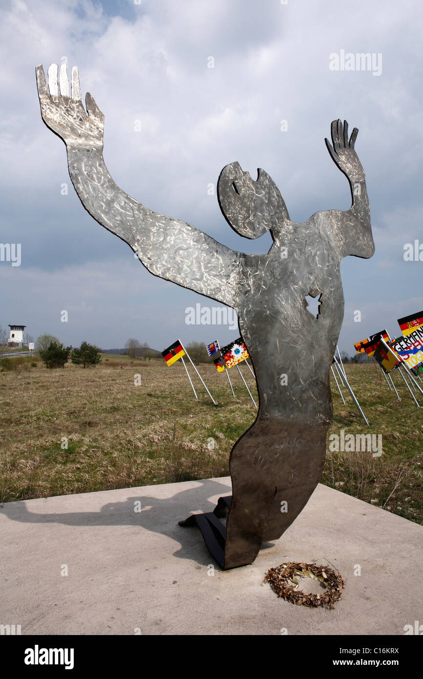 "Shot whilst fleeing" by Herbert Fell, "Sculpture park" national ...