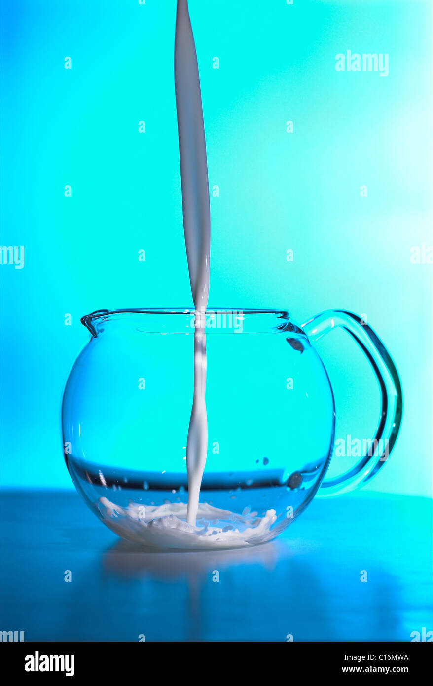 Splash food white backgroung hi-res stock photography and images - Alamy