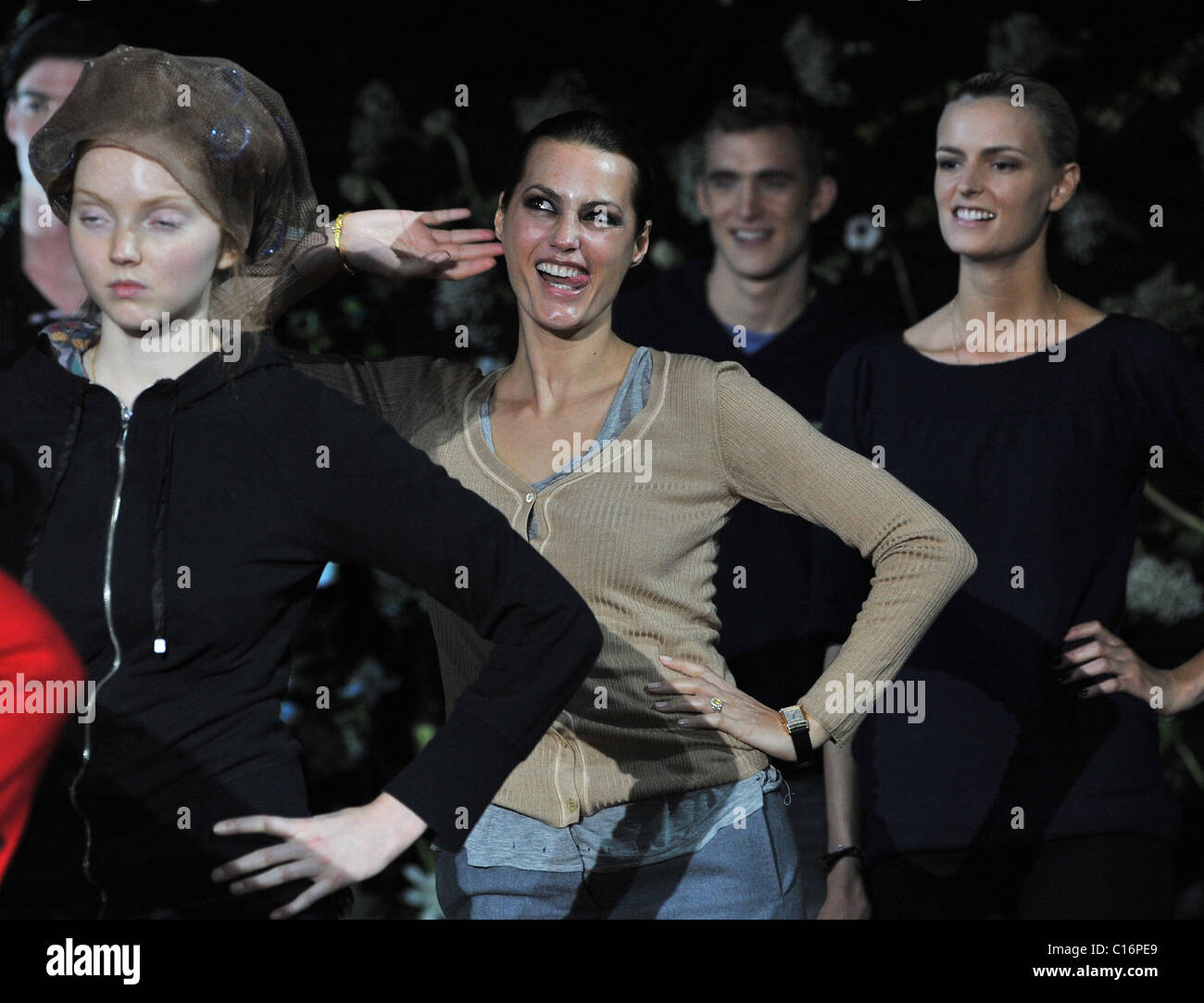 Yasmin Le Bon and Lily Cole London Fashion Week Autumn/Winter 2009 ...