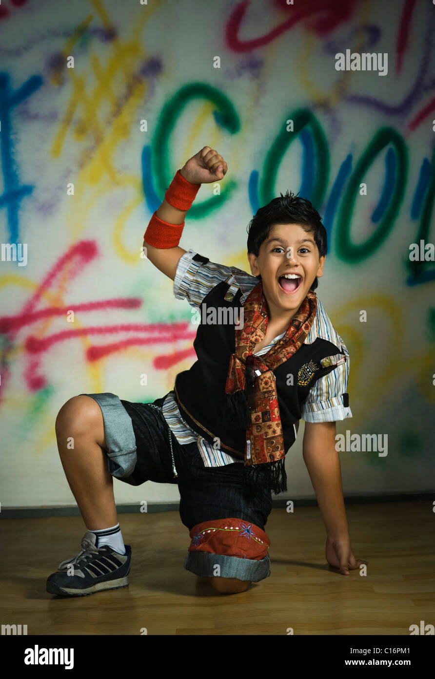 Breakdancer dancing close up hi-res stock photography and images - Alamy