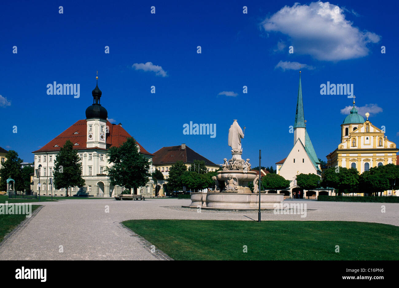Altoetting kapellplatz hi-res stock photography and images - Alamy