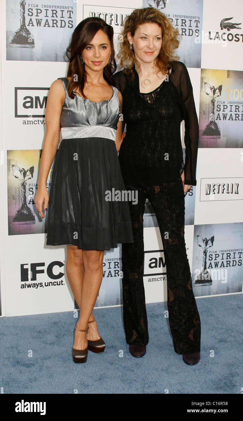 Eliza Dushku and Guest 2009 Film Independent's Spirit Awards at the ...
