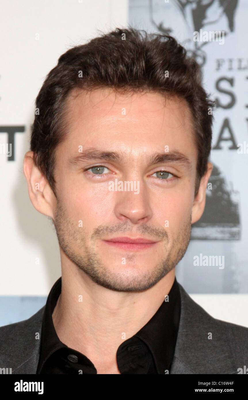 Hugh Dancy 2009 Film Independent's Spirit Awards at the Santa Monica ...