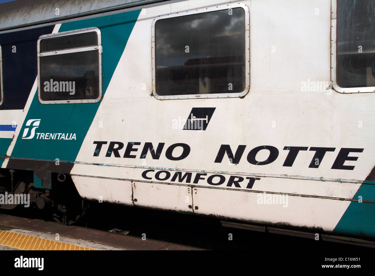 Sleeper trains hi-res stock photography and images - Alamy