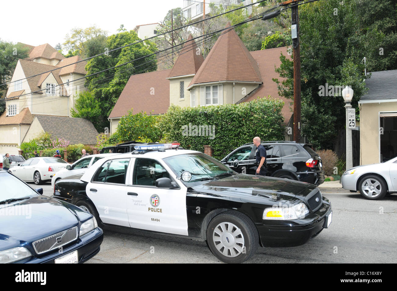 LOHAN AND RONSON FIGHT TURNS NASTY An argument between LINDSAY LOHAN ...