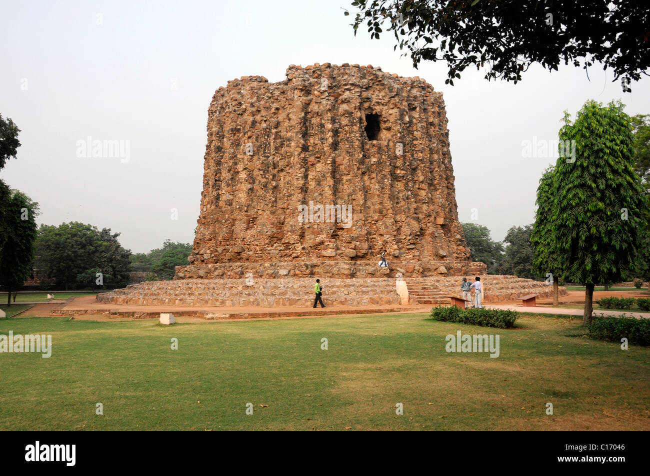 Iron pillar hi-res stock photography and images - Alamy