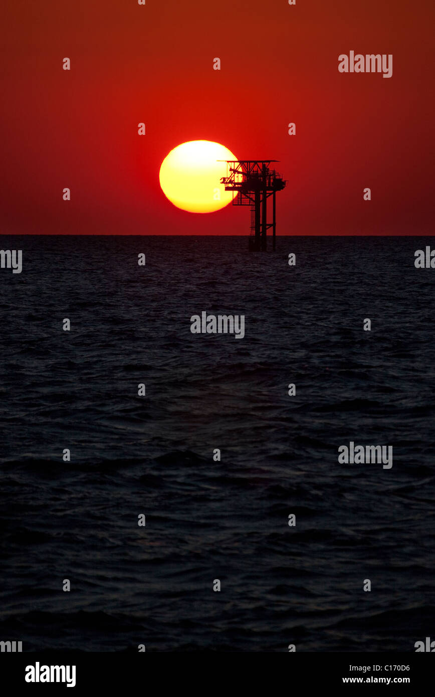 Oil tanker sunset hi-res stock photography and images - Alamy