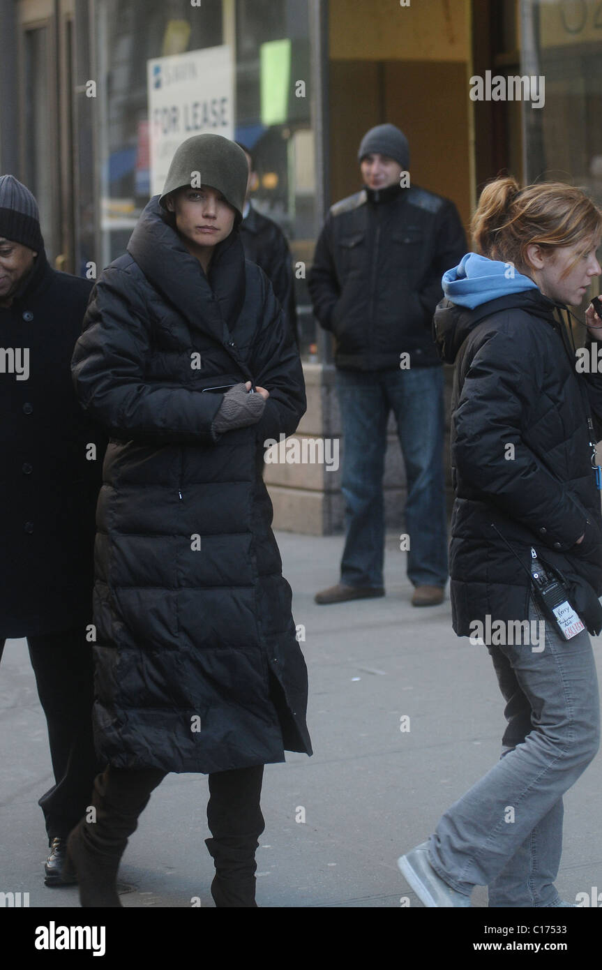 Katie Holmes filming an emotional scene on the set of her new film 'The ...