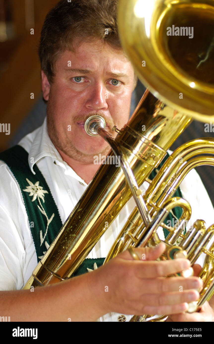 Instrumentalist hi-res stock photography and images - Alamy