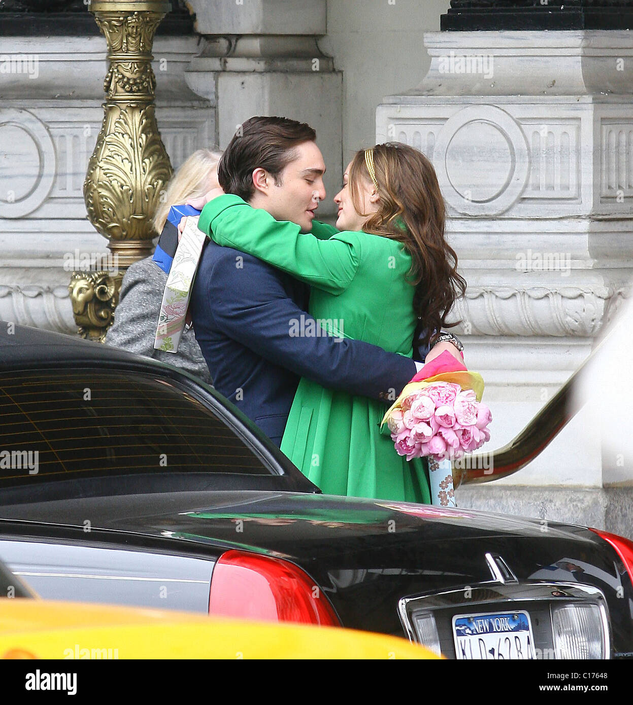 Ed Westwick And Leighton Meester Kiss