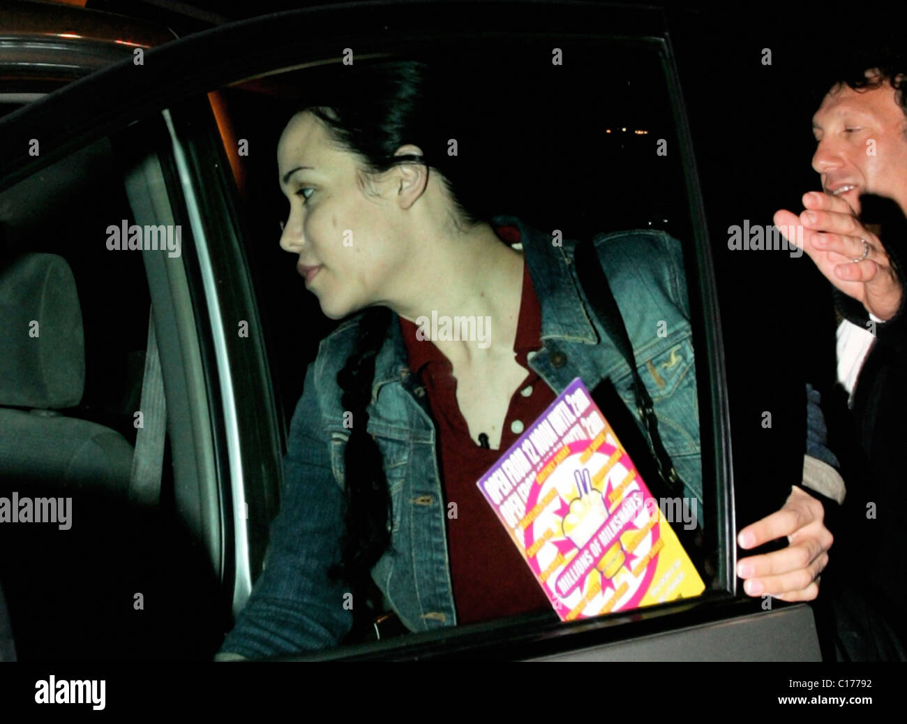 Nadya Suleman Aka Octomom Goes On A Toy Shopping Spree At Toys R Us After Leaving The Hospital