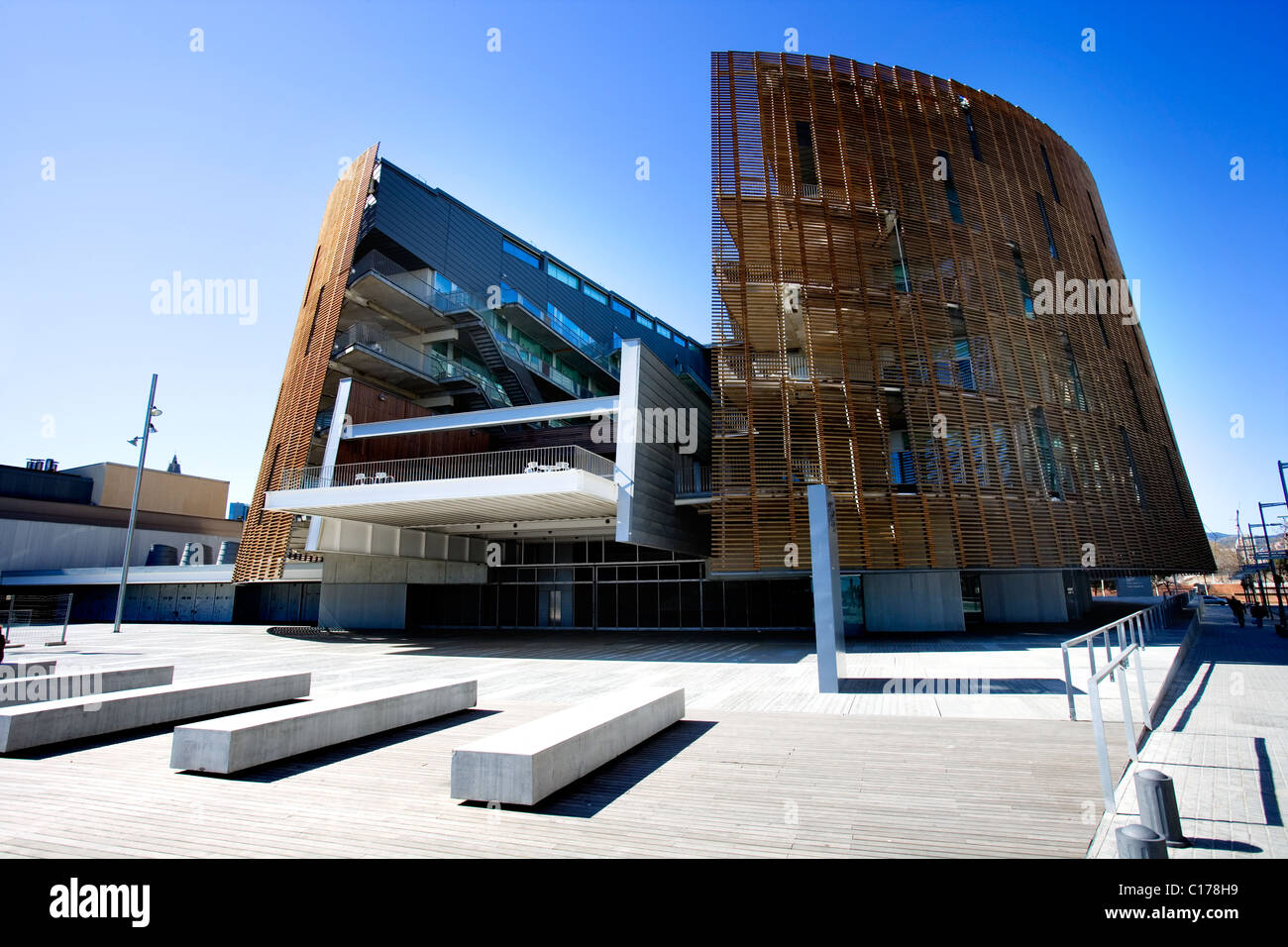 Biomedical Research Building in Barcelona. Spain Stock Photo - Alamy
