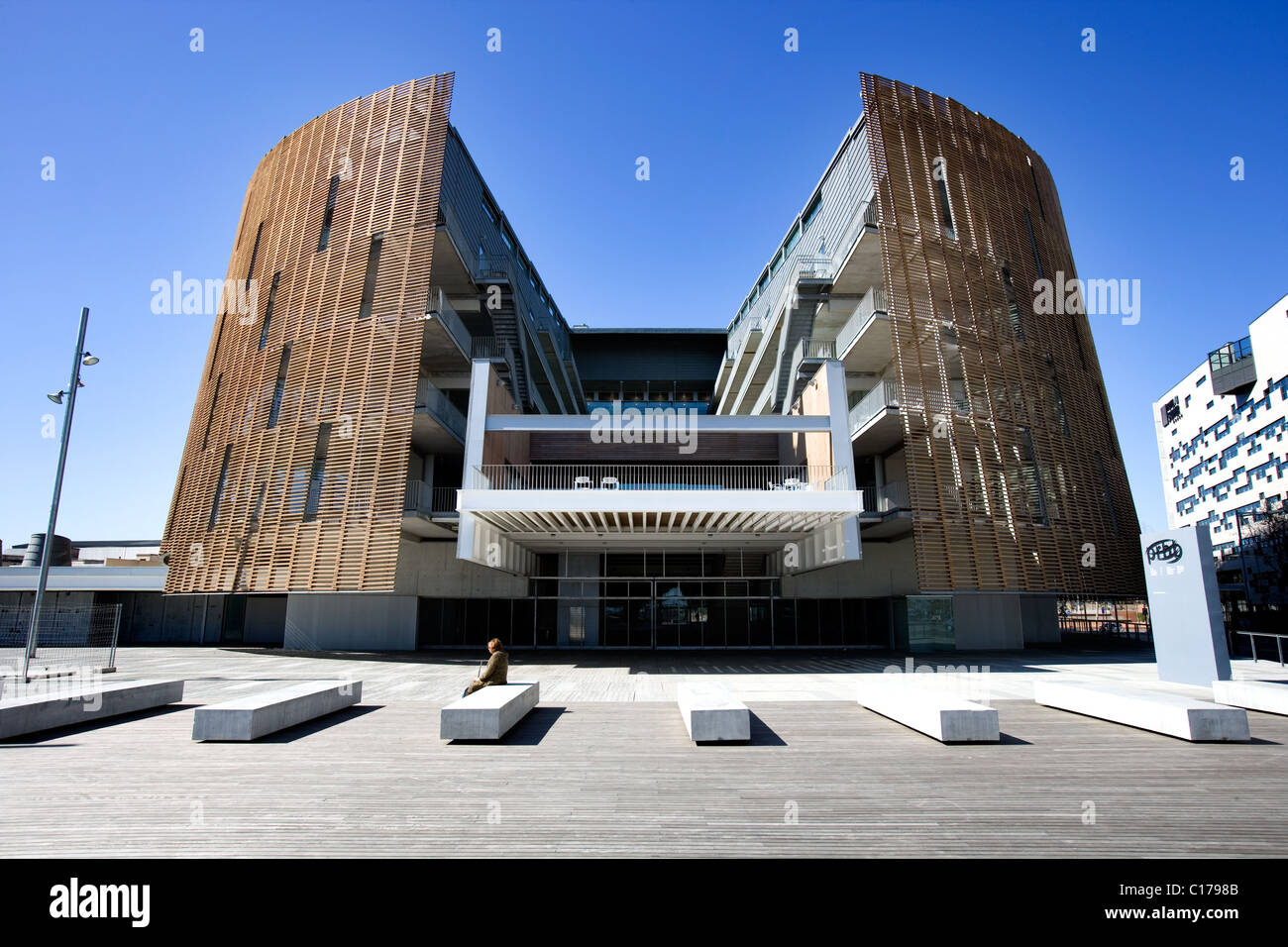 Biomedical Research Building in Barcelona. Spain Stock Photo - Alamy