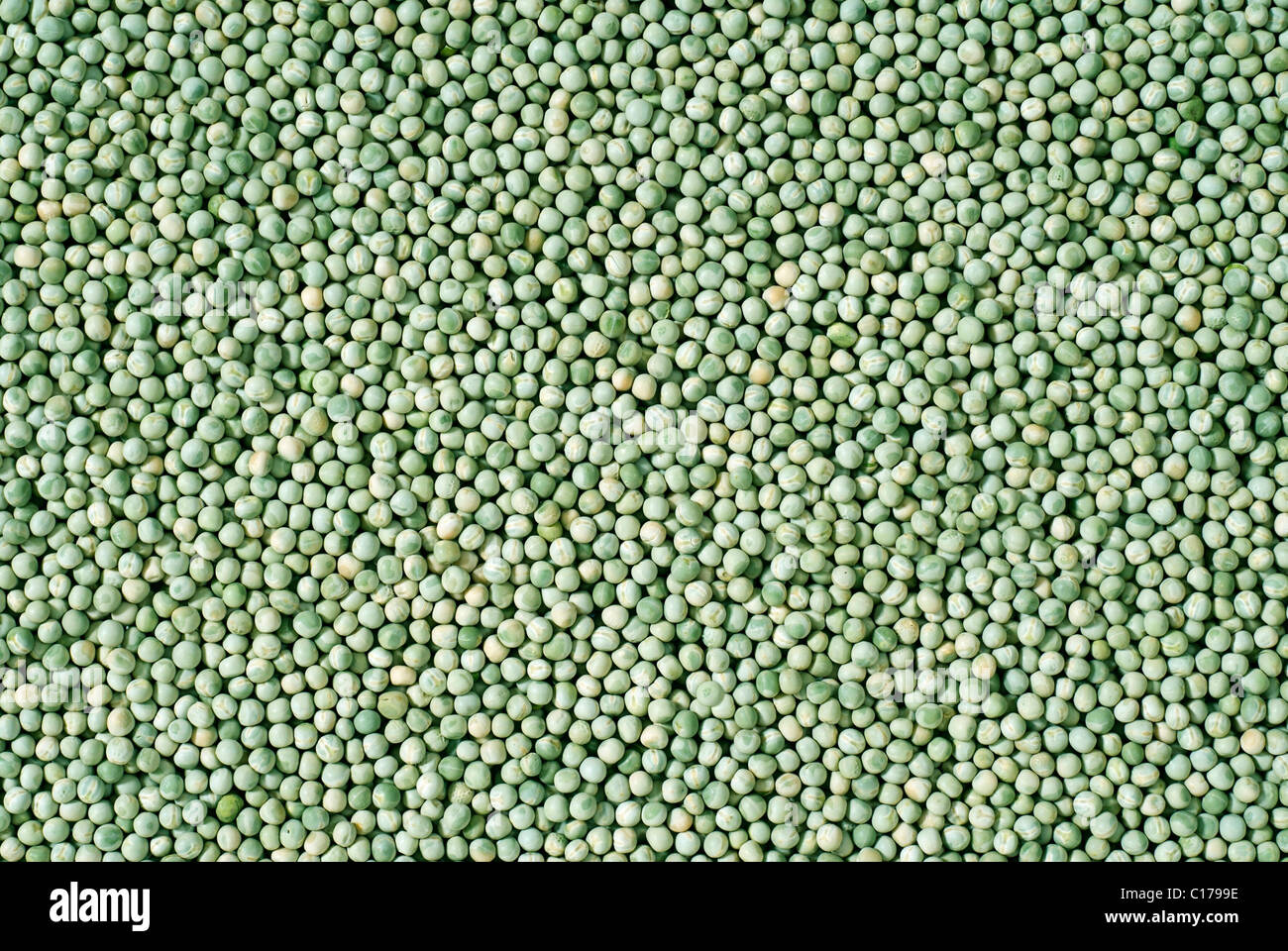 Uncooked peas hi-res stock photography and images - Alamy