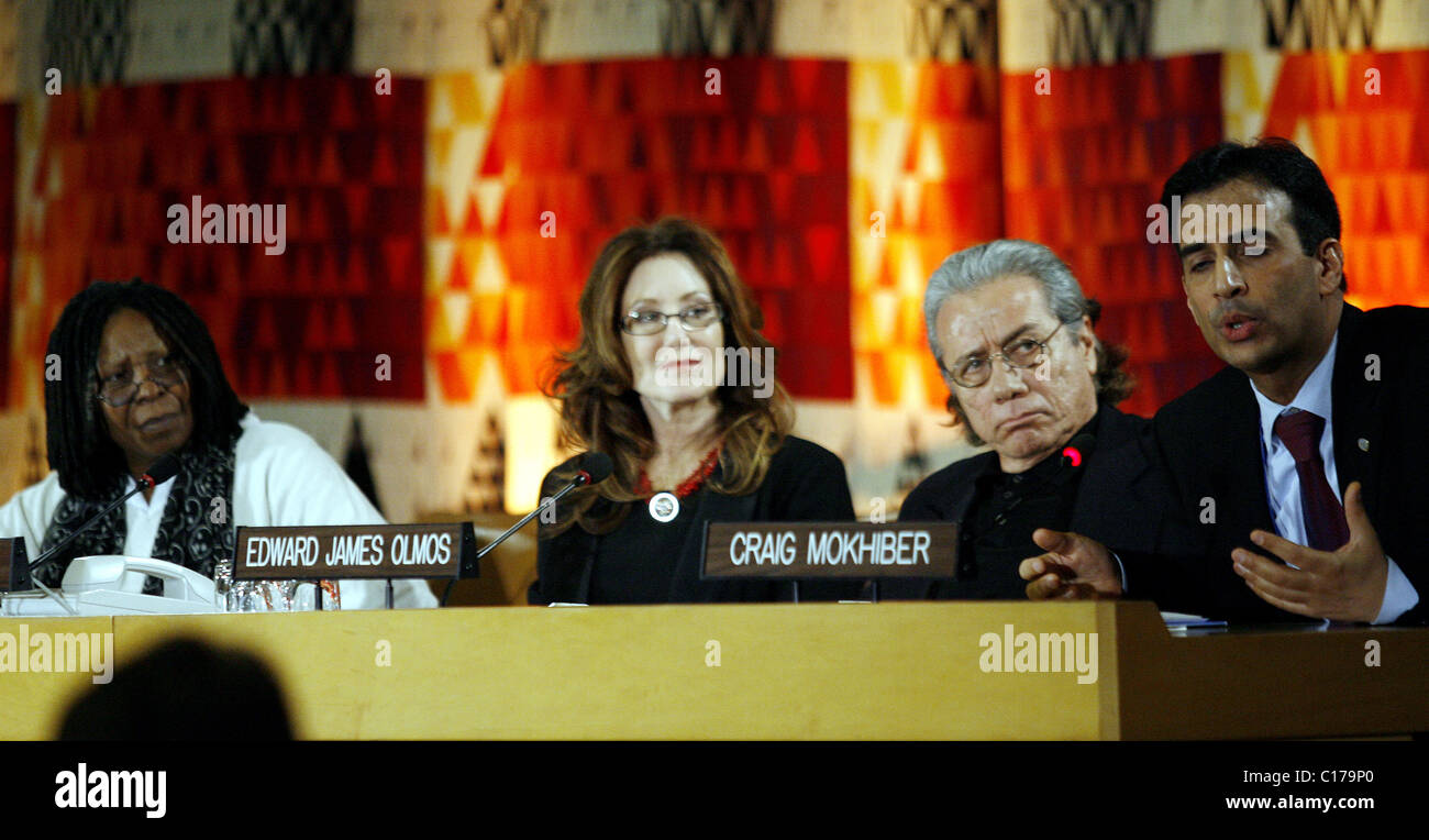Whoopi Goldberg, Mary McDonnell, James Almos and Craig Mokhiber ...