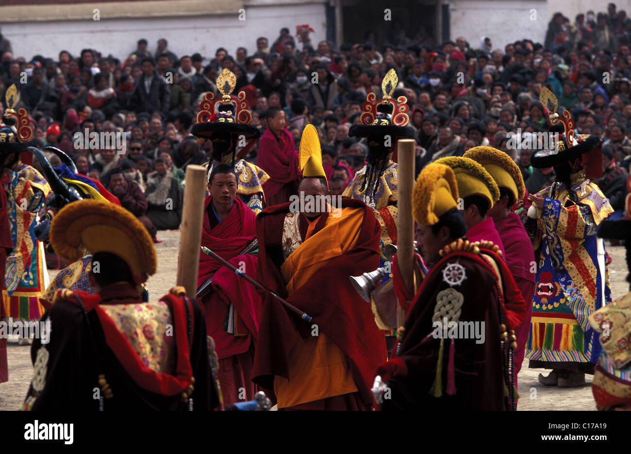 China, Tibet, Labrang, ceremonies and rituals while unrolling the Great ...