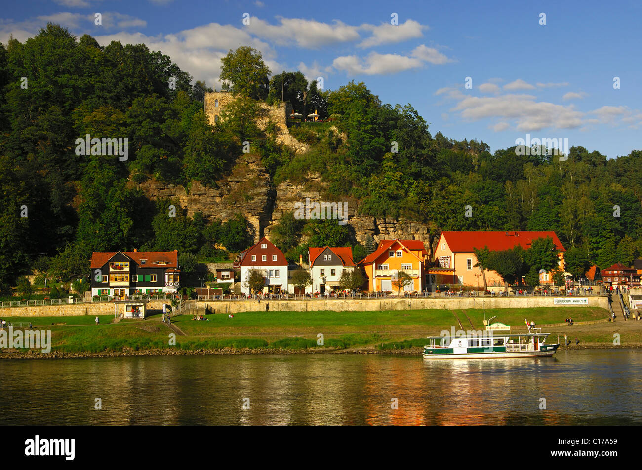 Altrathen castle hi-res stock photography and images - Alamy