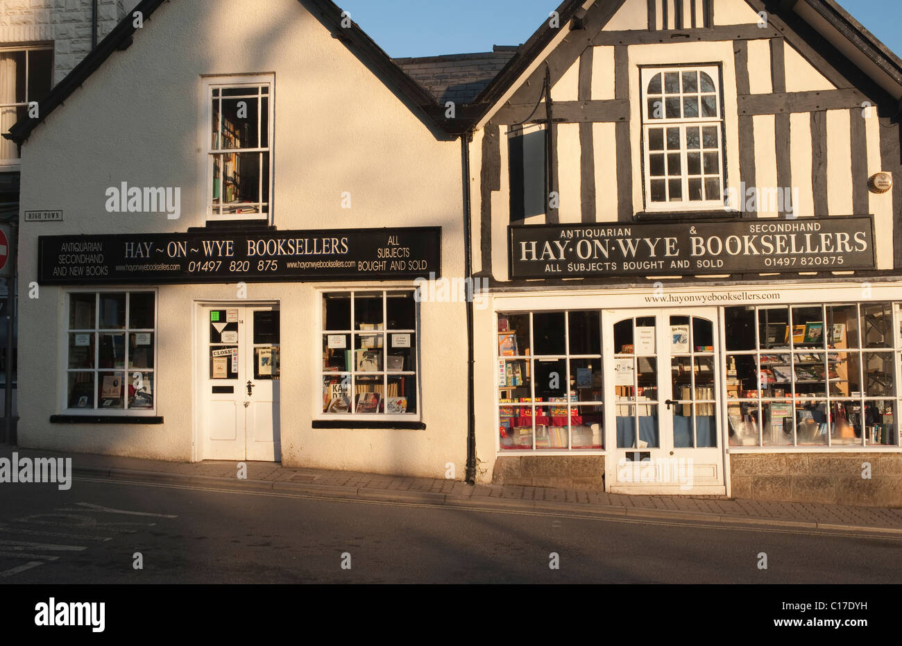 Shops in Hay-on-Wye Stock Photo - Alamy