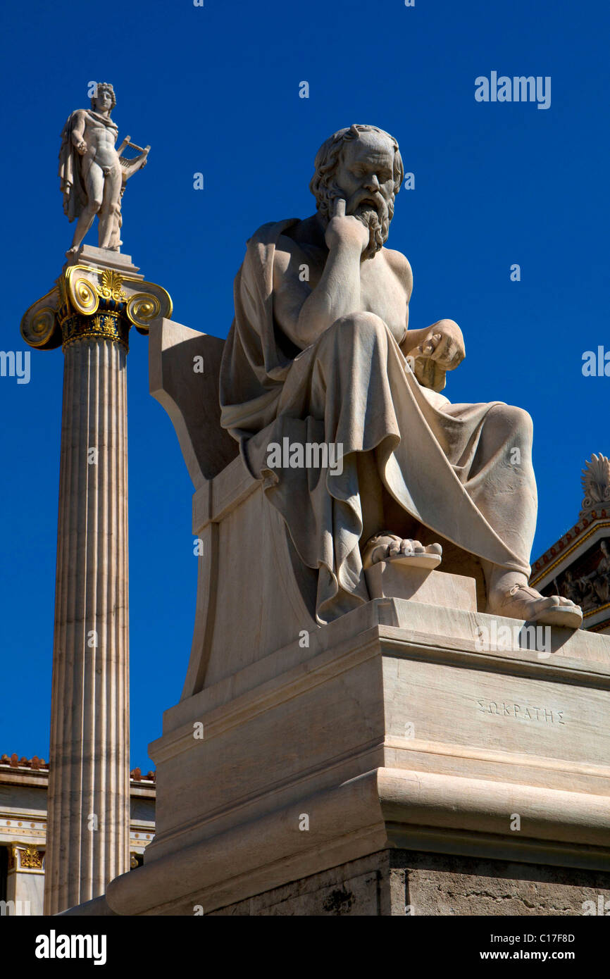 Socrates statue philosopher outside Athens Academy Stock Photo - Alamy