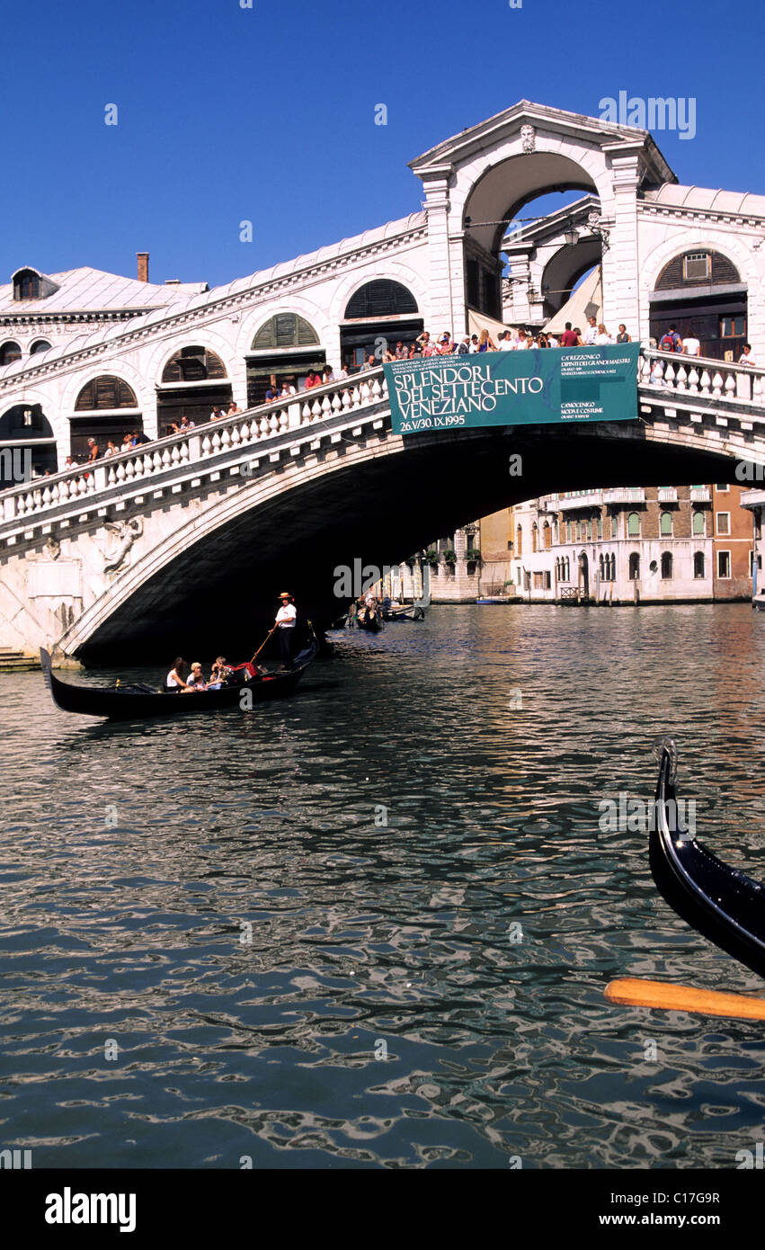 Italy, Veneto, Venice, the Grand Canal and the Rialto bridge Stock ...
