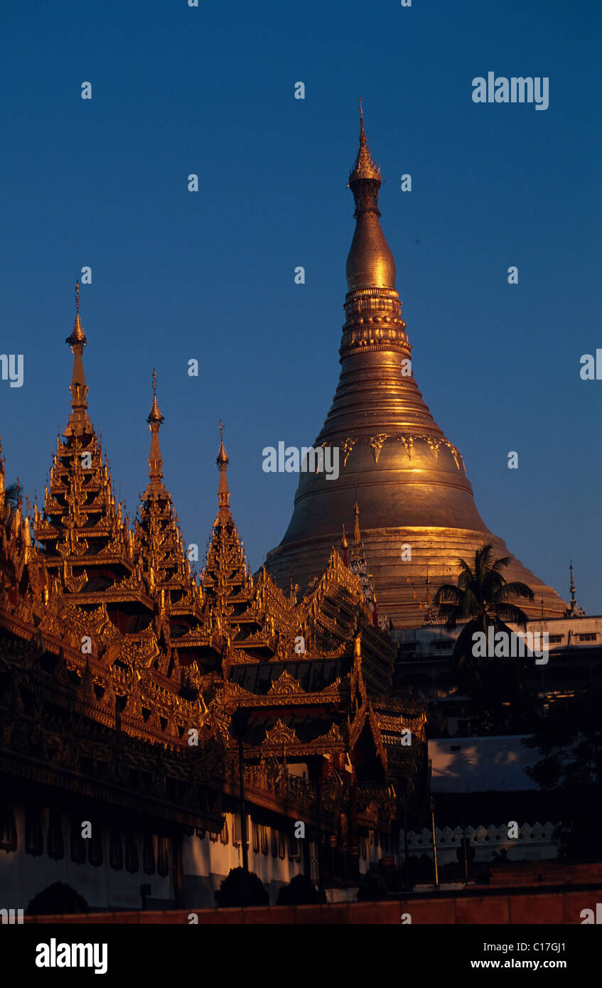 Myanmar (Burma), Yangon Division, Yangon (Rangoon), Shwedagon pagoda ...