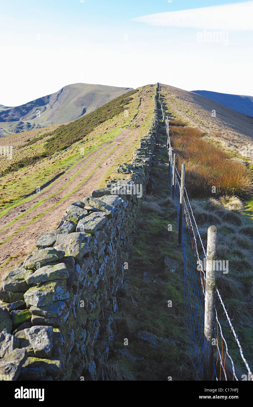 Uk stone walling hi-res stock photography and images - Alamy