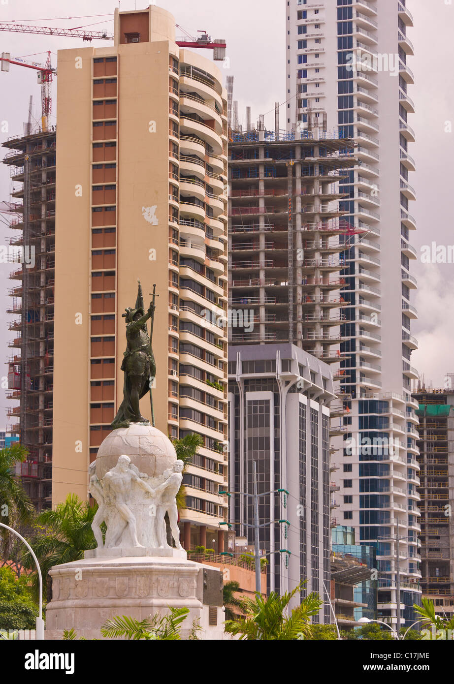 Balboa Panama Statue Conquistador High Resolution Stock Photography and ...