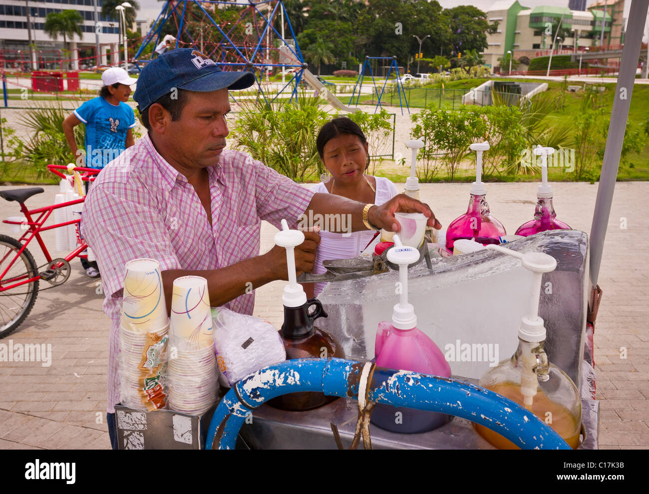 Raspados vendor panama hi-res stock photography and images - Alamy
