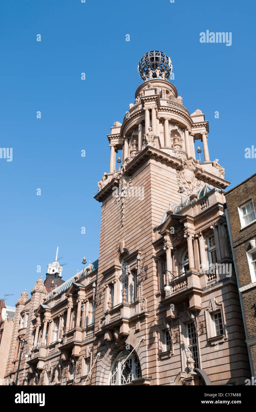 The coliseum london exterior hi-res stock photography and images - Alamy