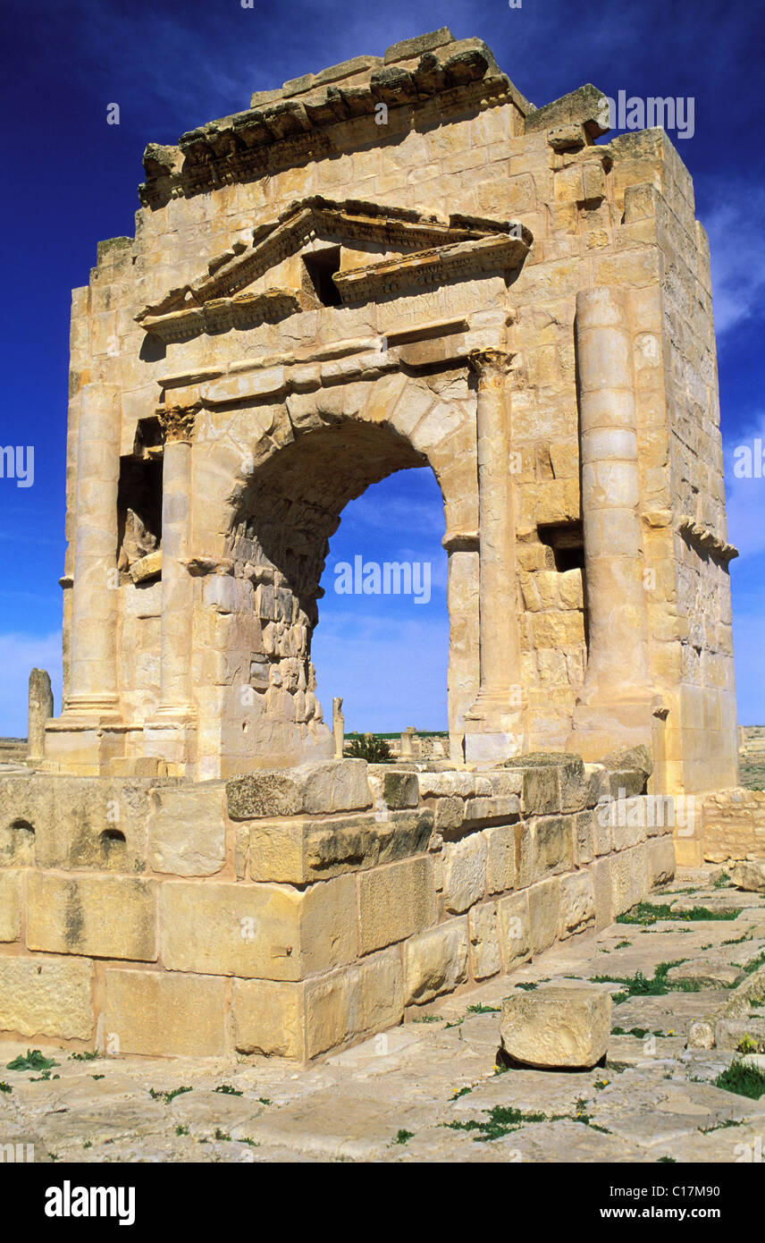 Tunisia, Makthar archaeological site, forum and Trajan arch Stock Photo ...