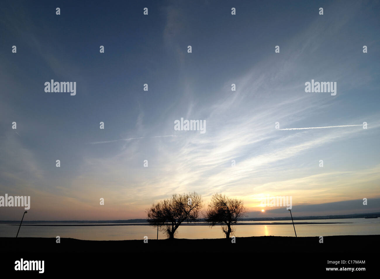 River mersey promenade hi-res stock photography and images - Alamy