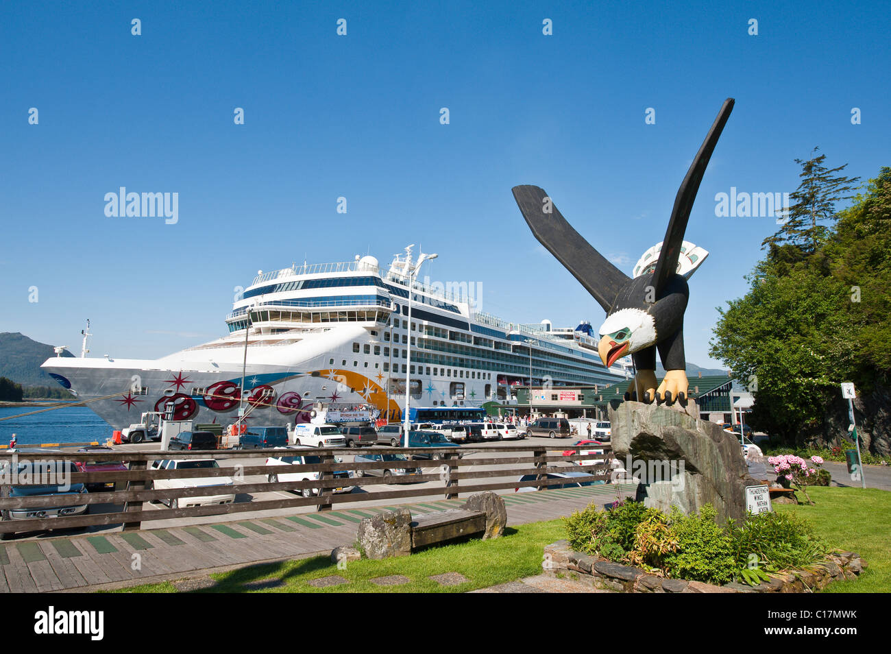 Ketchikan, Alaska. Cruise ship and Bald eagle totem near cruise ...
