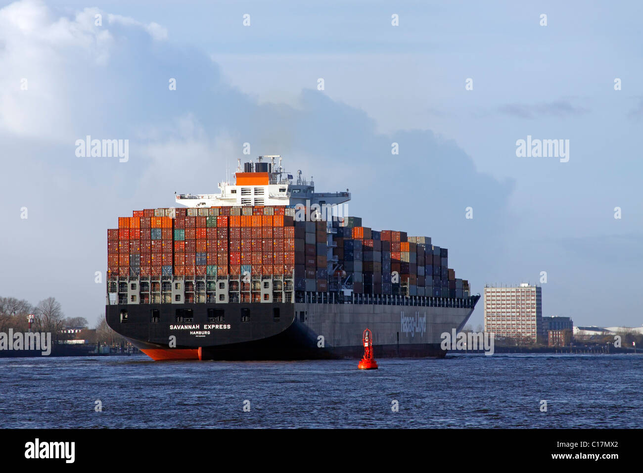 Fully loaded containership "Savannah Express", Hapag-Lloyd, leaving ...