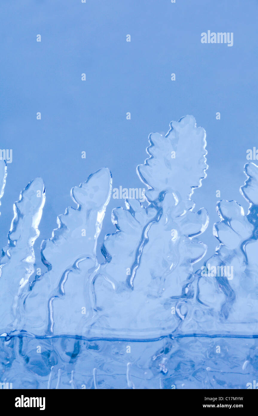 Frost patterns hi-res stock photography and images - Alamy