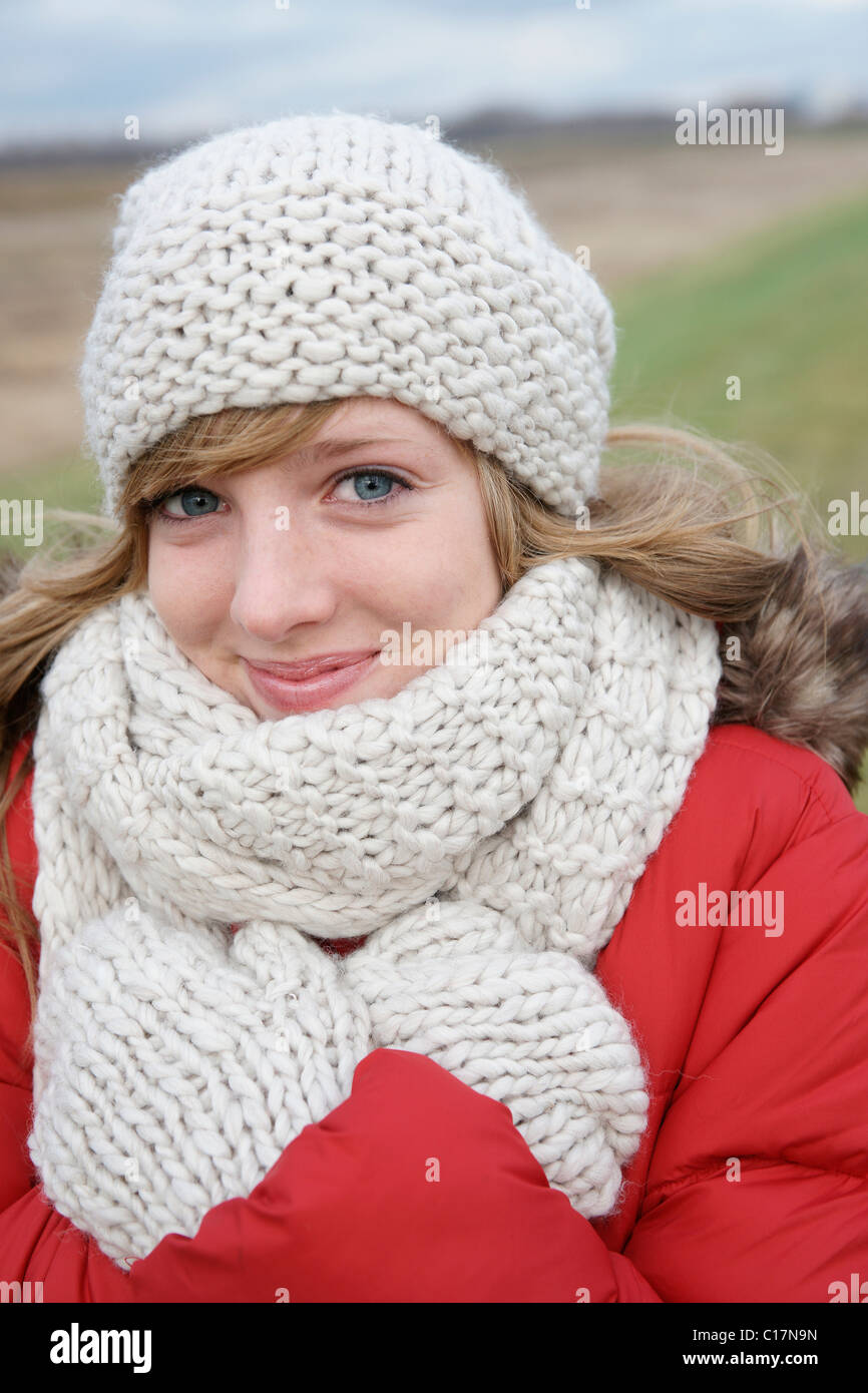 Girls head in scarf hi-res stock photography and images - Alamy